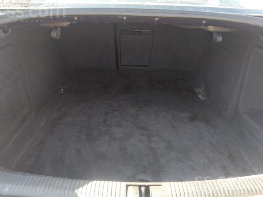 Violets Audi A6 2005 Rēzekne, ar dzinēja tilpumu 3.00 L un nobraukumu 385 tūkst. km par 2600 €, foto 13 vietnē AUTOMOTO.COM.LV