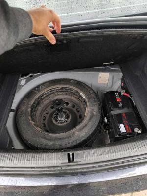 Violets Audi A6 2005 Marijampole, ar dzinēja tilpumu 2.70 L un nobraukumu 284 tūkst. km par 1800 €, foto 24 vietnē AUTOMOTO.COM.LV