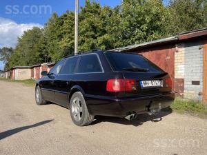 Violet Audi A6 1995 in Daugavpils, with an engine capacity of 2.50 L and mileage of 352 thousand km for 2750 €, photo 4 on AUTOMOTO.COM.LV