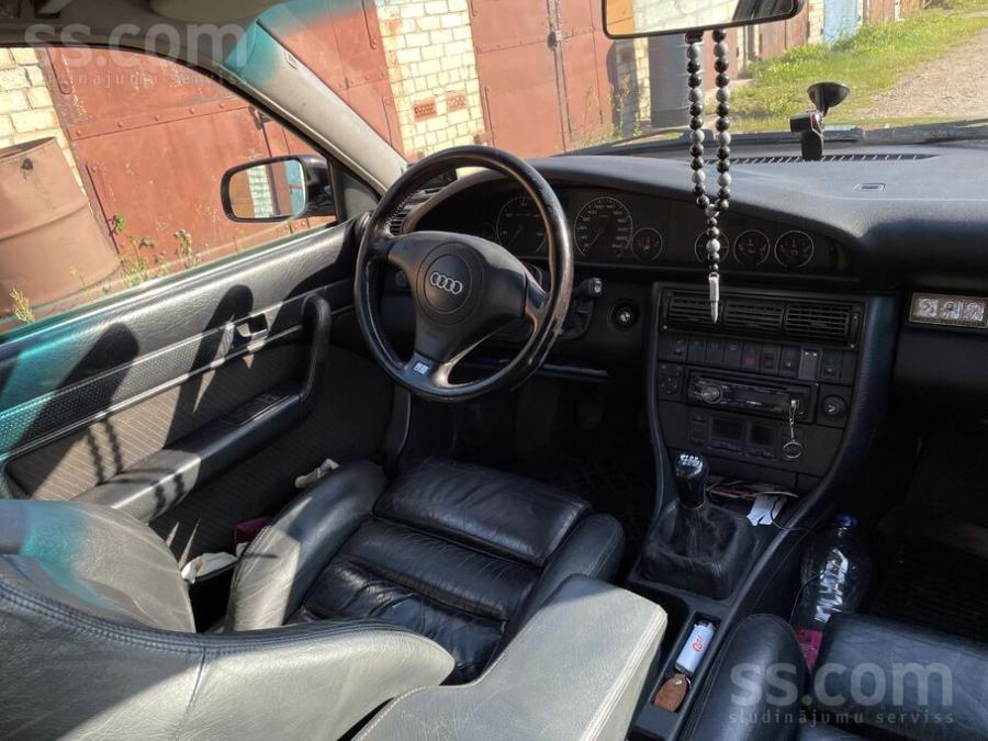 Violet Audi A6 1995 in Daugavpils, with an engine capacity of 2.50 L and mileage of 352 thousand km for 2750 €, photo 7 on AUTOMOTO.COM.LV