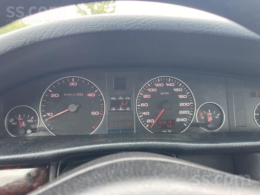 Violets Audi A6 1997 Tukums, ar dzinēja tilpumu 2.50 L un nobraukumu 539 tūkst. km par 2100 €, foto 16 vietnē AUTOMOTO.COM.LV