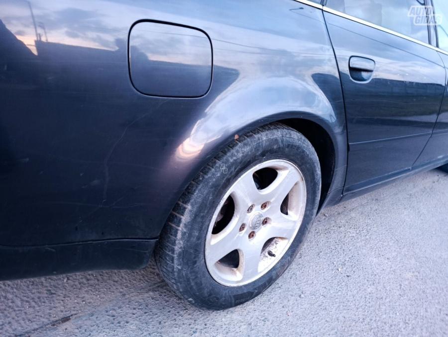 Violet Audi A6 2001 in Panevezys, with an engine capacity of 2.80 L and mileage of 253 thousand km for 650 €, photo 5 on AUTOMOTO.COM.LV