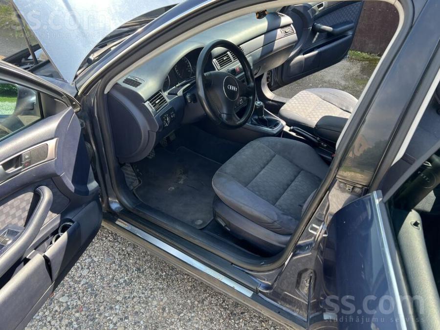 Violet Audi A6 2003 in Riga, with an engine capacity of 2.50 L and mileage of 353 thousand km for 800 €, photo 5 on AUTOMOTO.COM.LV