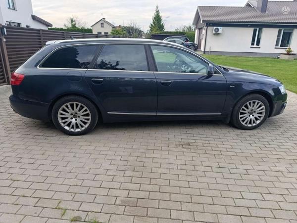 Violet Audi A6 2011 in Siauliai, with an engine capacity of 1.97 L and mileage of 286 thousand km for 4500 €, photo 9 on AUTOMOTO.COM.LV