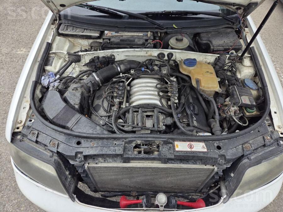 Balts Audi A6 1997 Ogre, ar dzinēja tilpumu 2.40 L un nobraukumu 400 tūkst. km par 1050 €, foto 12 vietnē AUTOMOTO.COM.LV