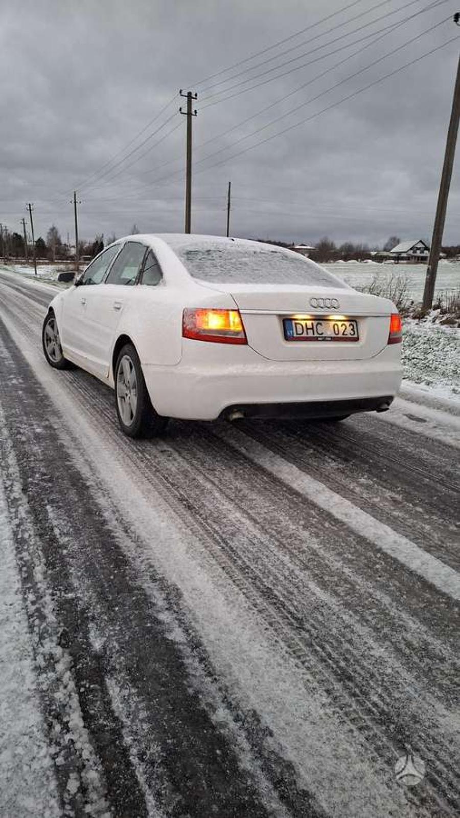 White Audi A6 2008 in Vilnius, with an engine capacity of 2.97 L and mileage of 300 thousand km for 2600 €, photo 4 on AUTOMOTO.COM.LV