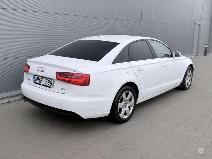 White Audi A6 2012 in Vilnius, with an engine capacity of 0.00 L and mileage of 356 thousand km for 6900 €, photo 2 on AUTOMOTO.COM.LV