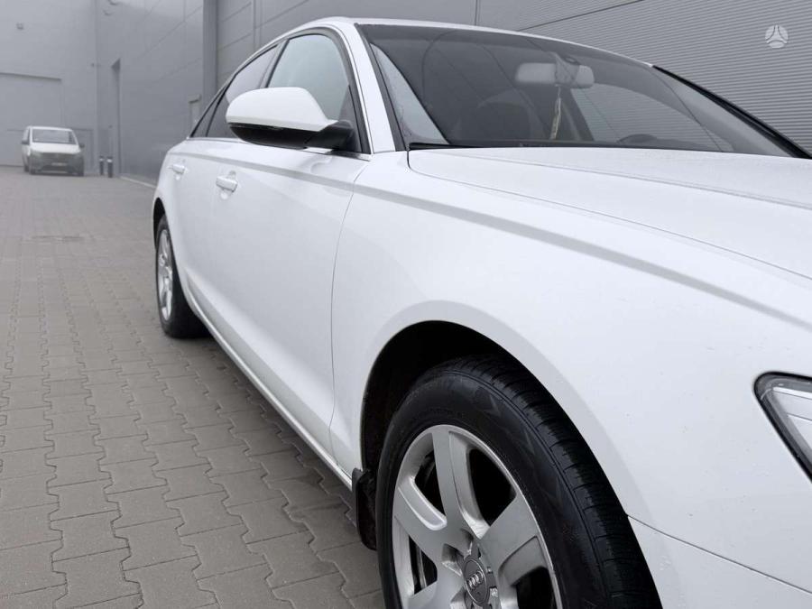 White Audi A6 2012 in Vilnius, with an engine capacity of 0.00 L and mileage of 356 thousand km for 6900 €, photo 6 on AUTOMOTO.COM.LV