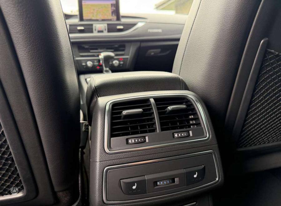 White Audi A6 2012 in Kaunas, with an engine capacity of 3.00 L and mileage of 396 thousand km for 8550 €, photo 38 on AUTOMOTO.COM.LV