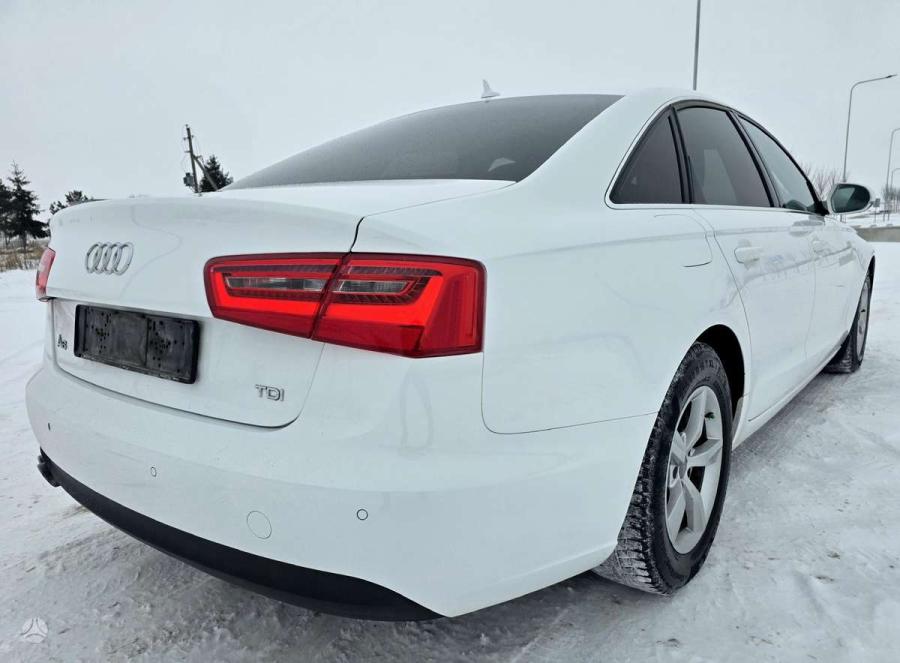 Balts Audi A6 2013 Marijampole, ar dzinēja tilpumu 1.97 L un nobraukumu 284 tūkst. km par 8750 €, foto 5 vietnē AUTOMOTO.COM.LV