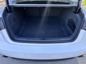 White Audi A6 2013 in Kazlu Ruda, with an engine capacity of 2.00 L and mileage of 230 thousand km for 6250 €, photo 15 on AUTOMOTO.COM.LV