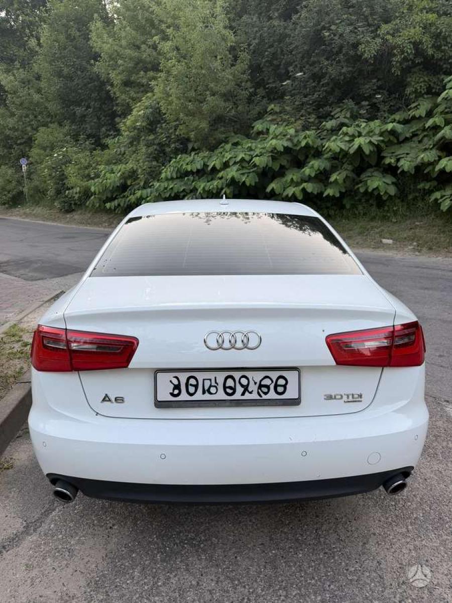 White Audi A6 2013 in Vilnius, with an engine capacity of 2.97 L and mileage of 145 thousand km for 12300 €, photo 7 on AUTOMOTO.COM.LV