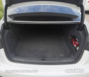 White Audi A6 2013 in Tallinn, with an engine capacity of 3.00 L and mileage of 279 thousand km for 9999 €, photo 15 on AUTOMOTO.COM.LV
