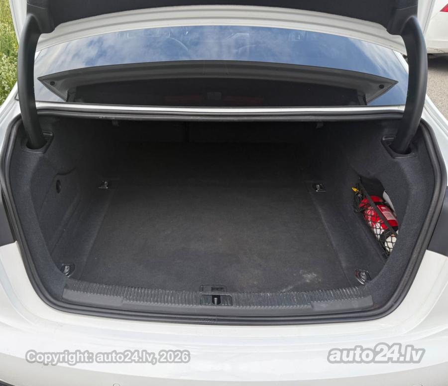 White Audi A6 2013 in Tallinn, with an engine capacity of 3.00 L and mileage of 279 thousand km for 9999 €, photo 15 on AUTOMOTO.COM.LV