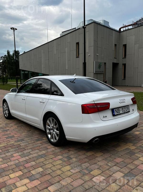 White Audi A6 2013 in Riga, with an engine capacity of 3.00 L and mileage of 230 thousand km for 10350 €, photo 11 on AUTOMOTO.COM.LV