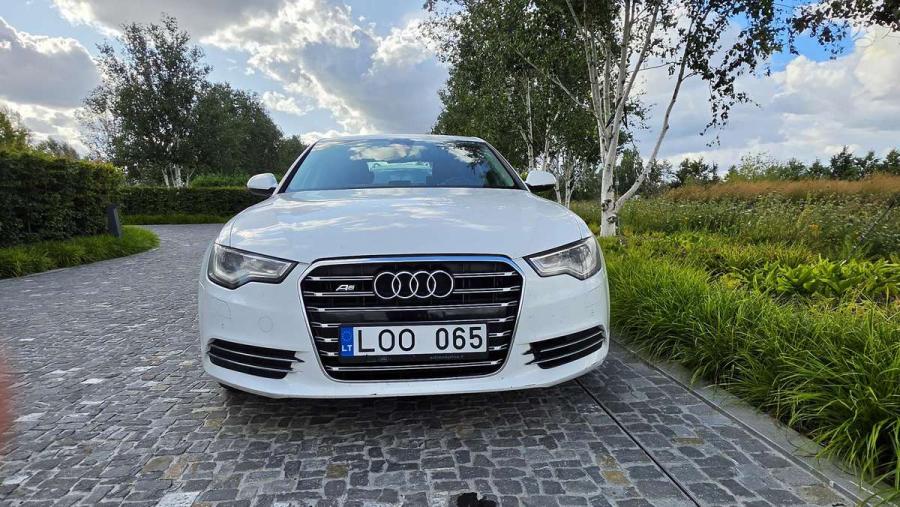 White Audi A6 2013 in Kaunas, with an engine capacity of 1.97 L and mileage of 228 thousand km for 8000 €, photo 6 on AUTOMOTO.COM.LV