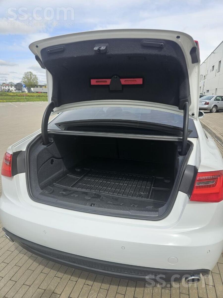 White Audi A6 2014 in Rezekne, with an engine capacity of 3.00 L and mileage of 280 thousand km for 10900 €, photo 16 on AUTOMOTO.COM.LV