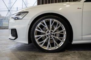 White Audi A6 2018 in Marijampole, with an engine capacity of 2.97 L and mileage of 260 thousand km for 25650 €, photo 4 on AUTOMOTO.COM.LV