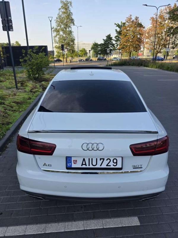 White Audi A6 2018 in Vilnius, with an engine capacity of 3.00 L and mileage of 174 thousand km for 15499 €, photo 5 on AUTOMOTO.COM.LV