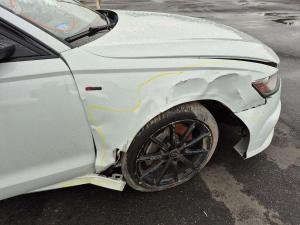 White Audi A6 2018 in Vilnius, with an engine capacity of 2.00 L and mileage of 150 thousand km for 8500 €, photo 9 on AUTOMOTO.COM.LV