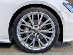 Balts Audi A6 2018 Klaipėda, ar dzinēja tilpumu 2.97 L un nobraukumu 260 tūkst. km par 24950 €, foto 24 vietnē AUTOMOTO.COM.LV