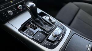 White Audi A6 2018 in Radviliskis, with an engine capacity of 2.00 L and mileage of 239 thousand km for 13650 €, photo 28 on AUTOMOTO.COM.LV