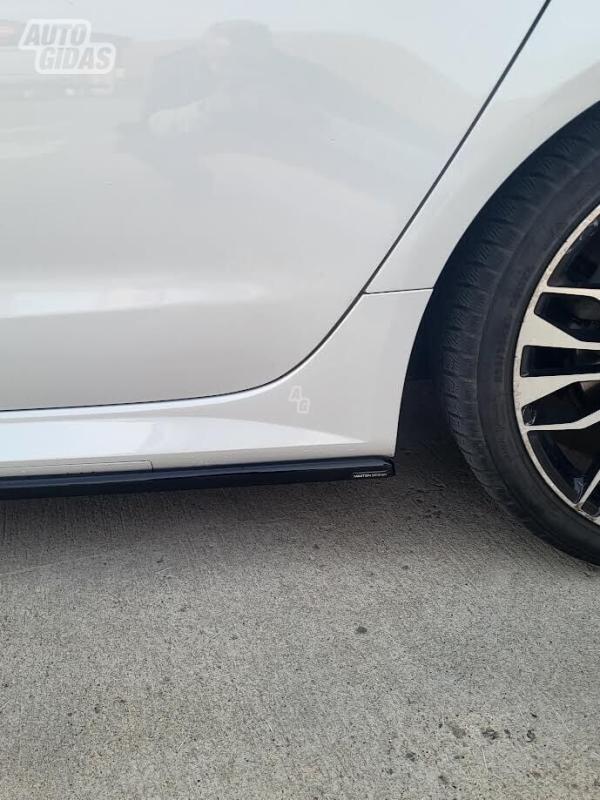 Audi A6 2018 Viļņa vietnē Balts Audi A6 2018 Viļņa, ar dzinēja tilpumu 2.00 L un nobraukumu 130 tūkst. km par 16999 €, foto 11 vietnē AUTOMOTO.COM.LV