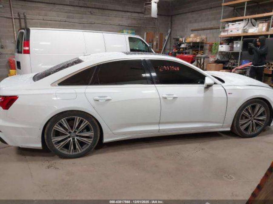White Audi A6 2019 in Klaipeda, with an engine capacity of 3.00 L and mileage of 92 thousand km for 9600 €, photo 13 on AUTOMOTO.COM.LV