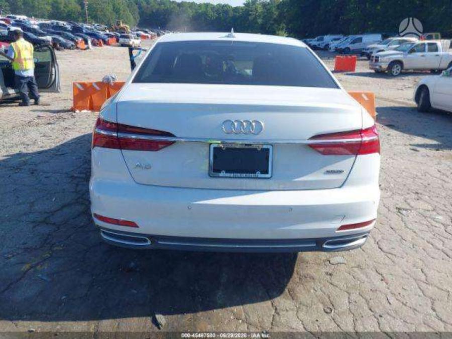 White Audi A6 2019 in Klaipeda, with an engine capacity of 2.00 L and mileage of 103 thousand km for 10900 €, photo 15 on AUTOMOTO.COM.LV