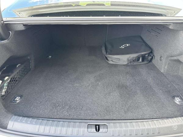 White Audi A6 2021 in Siauliai, with an engine capacity of 1.98 L and mileage of 82 thousand km for 24900 €, photo 8 on AUTOMOTO.COM.LV