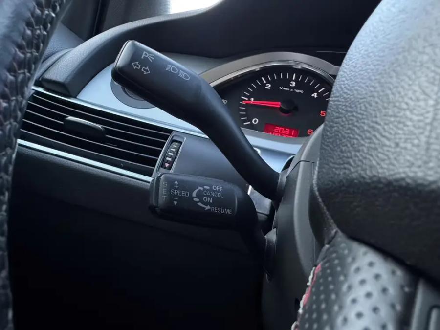 White Audi A6 2008 in Riga, with an engine capacity of 3.00 L and mileage of 270 thousand km for 4290 €, photo 35 on AUTOMOTO.COM.LV
