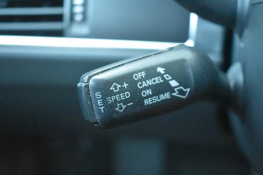 Balts Audi A6 2008 Talsi, ar dzinēja tilpumu 2.00 L un nobraukumu 205 tūkst. km par 6000 €, foto 15 vietnē AUTOMOTO.COM.LV