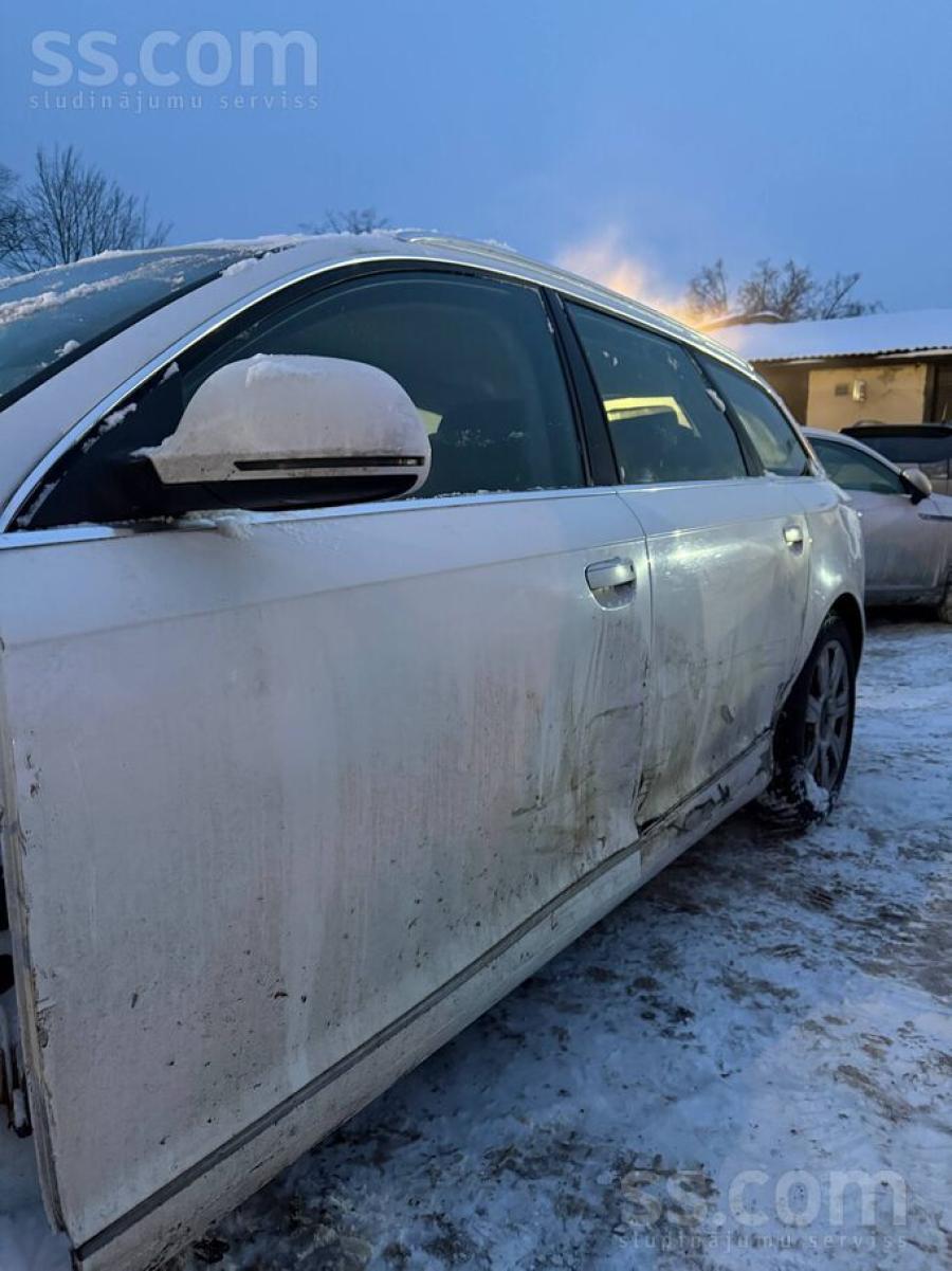 White Audi A6 2009 in Jurmala, with an engine capacity of 3.00 L and mileage of 312 thousand km for 2500 €, photo 4 on AUTOMOTO.COM.LV