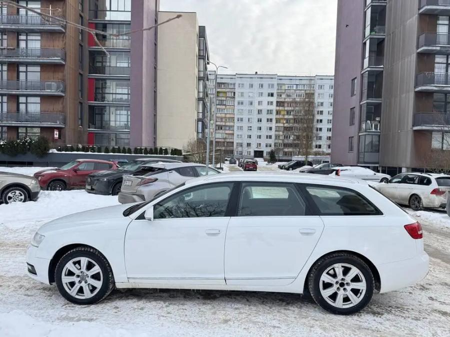 White Audi A6 2009 in Riga, with an engine capacity of 3.00 L and mileage of 313 thousand km for 6990 €, photo 4 on AUTOMOTO.COM.LV
