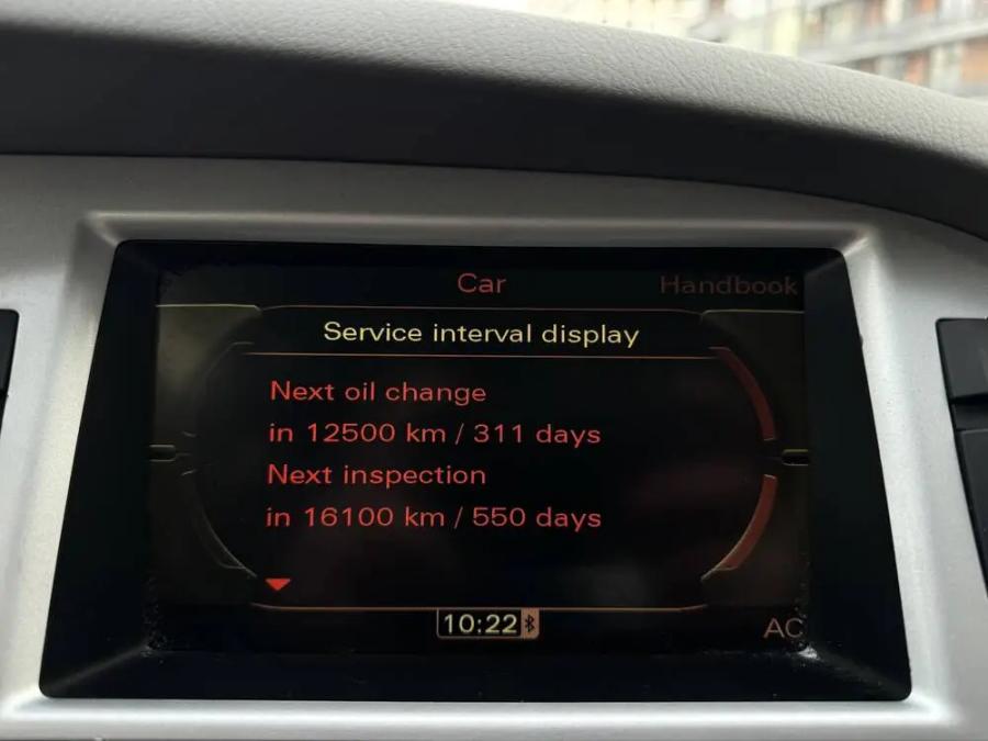 White Audi A6 2009 in Riga, with an engine capacity of 3.00 L and mileage of 313 thousand km for 6990 €, photo 13 on AUTOMOTO.COM.LV