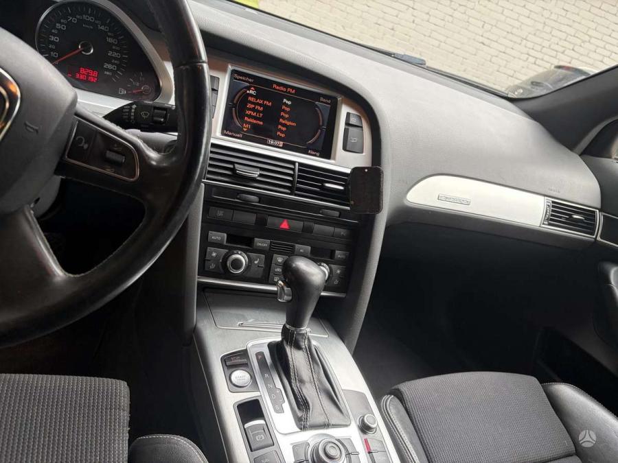 White Audi A6 2009 in Vilnius, with an engine capacity of 2.97 L and mileage of 318 thousand km for 5650 €, photo 13 on AUTOMOTO.COM.LV