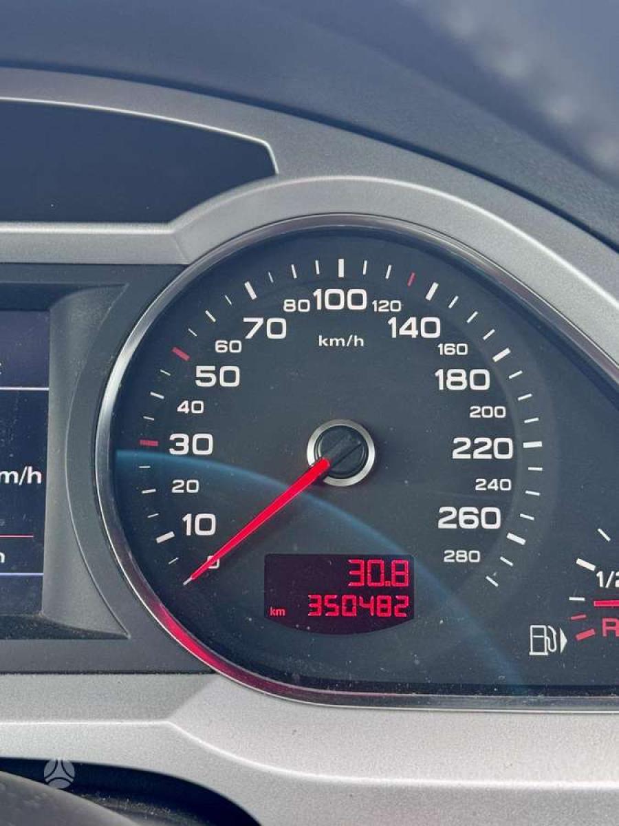White Audi A6 2009 in Kretinga, with an engine capacity of 2.97 L and mileage of 350 thousand km for 6000 €, photo 21 on AUTOMOTO.COM.LV