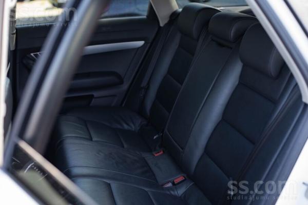Audi A6 2009 Rīga vietnē Balts Audi A6 2009 Rīga, ar dzinēja tilpumu 3.00 L un nobraukumu 334 tūkst. km par 6290 €, foto 11 vietnē AUTOMOTO.COM.LV