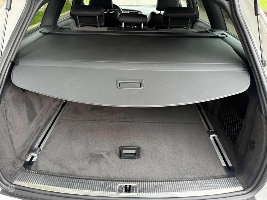 White Audi A6 2010 in Vilnius, with an engine capacity of 2.97 L and mileage of 282 thousand km for 6650 €, photo 11 on AUTOMOTO.COM.LV