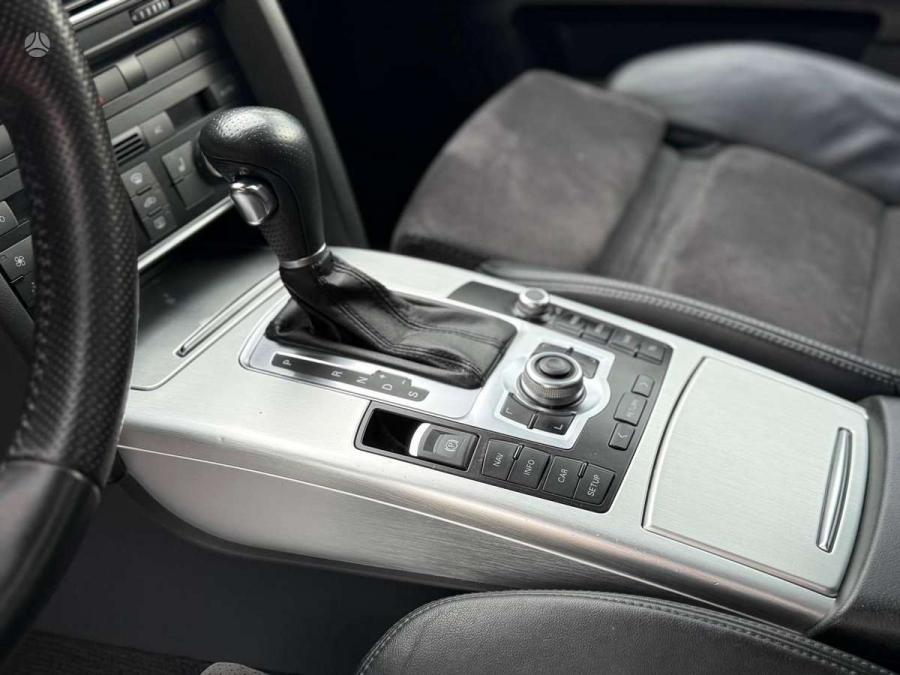 White Audi A6 2010 in Vilnius, with an engine capacity of 2.97 L and mileage of 282 thousand km for 6650 €, photo 17 on AUTOMOTO.COM.LV
