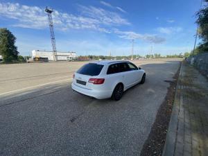 Balts Audi A6 2010 Marijampole, ar dzinēja tilpumu 3.00 L un nobraukumu 293 tūkst. km par 4500 €, foto 5 vietnē AUTOMOTO.COM.LV