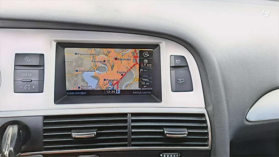 White Audi A6 2011 in Kaunas, with an engine capacity of 1.97 L and mileage of 246 thousand km for 5650 €, photo 24 on AUTOMOTO.COM.LV