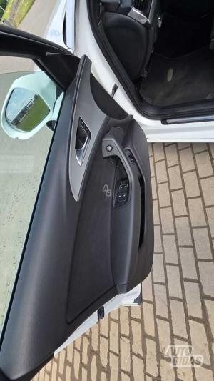 White Audi A6 2011 in Kaunas, with an engine capacity of 2.00 L and mileage of 270 thousand km for 7777 €, photo 24 on AUTOMOTO.COM.LV