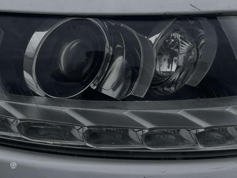 White Audi A6 2011 in Rokiskis, with an engine capacity of 2.70 L and mileage of 464 thousand km for 3550 €, photo 8 on AUTOMOTO.COM.LV
