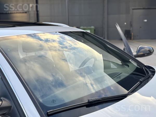 White Audi A6 2012 in Riga, with an engine capacity of 3.00 L and mileage of 297 thousand km for 14900 €, photo 10 on AUTOMOTO.COM.LV