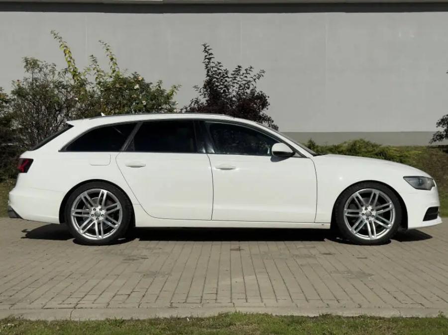 White Audi A6 2012 in Riga, with an engine capacity of 3.00 L and mileage of 338 thousand km for 9150 €, photo 5 on AUTOMOTO.COM.LV