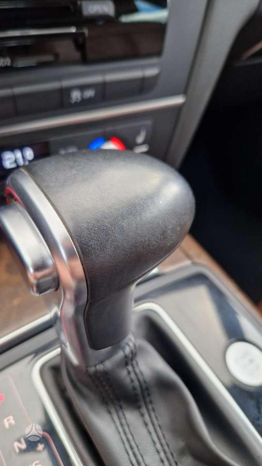 Balts Audi A6 2012 Alīta, ar dzinēja tilpumu 2.97 L un nobraukumu 320 tūkst. km par 12900 €, foto 17 vietnē AUTOMOTO.COM.LV