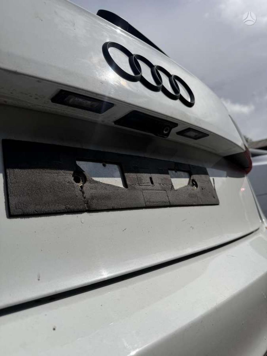 White Audi A6 2012 in Marijampole, with an engine capacity of 3.00 L and mileage of 281 thousand km for 8800 €, photo 19 on AUTOMOTO.COM.LV
