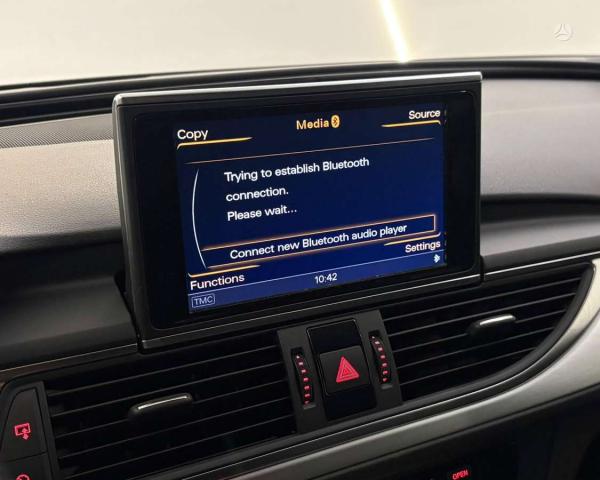 White Audi A6 2012 in Marijampole, with an engine capacity of 2.97 L and mileage of 322 thousand km for 10999 €, photo 8 on AUTOMOTO.COM.LV