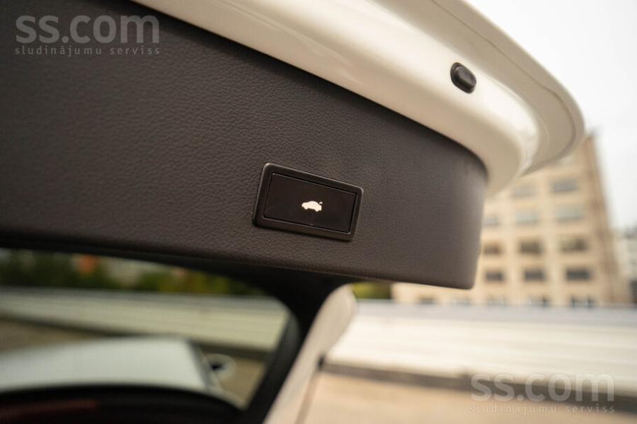 White Audi A6 2012 in Riga, with an engine capacity of 3.00 L and mileage of 255 thousand km for 12990 €, photo 33 on AUTOMOTO.COM.LV